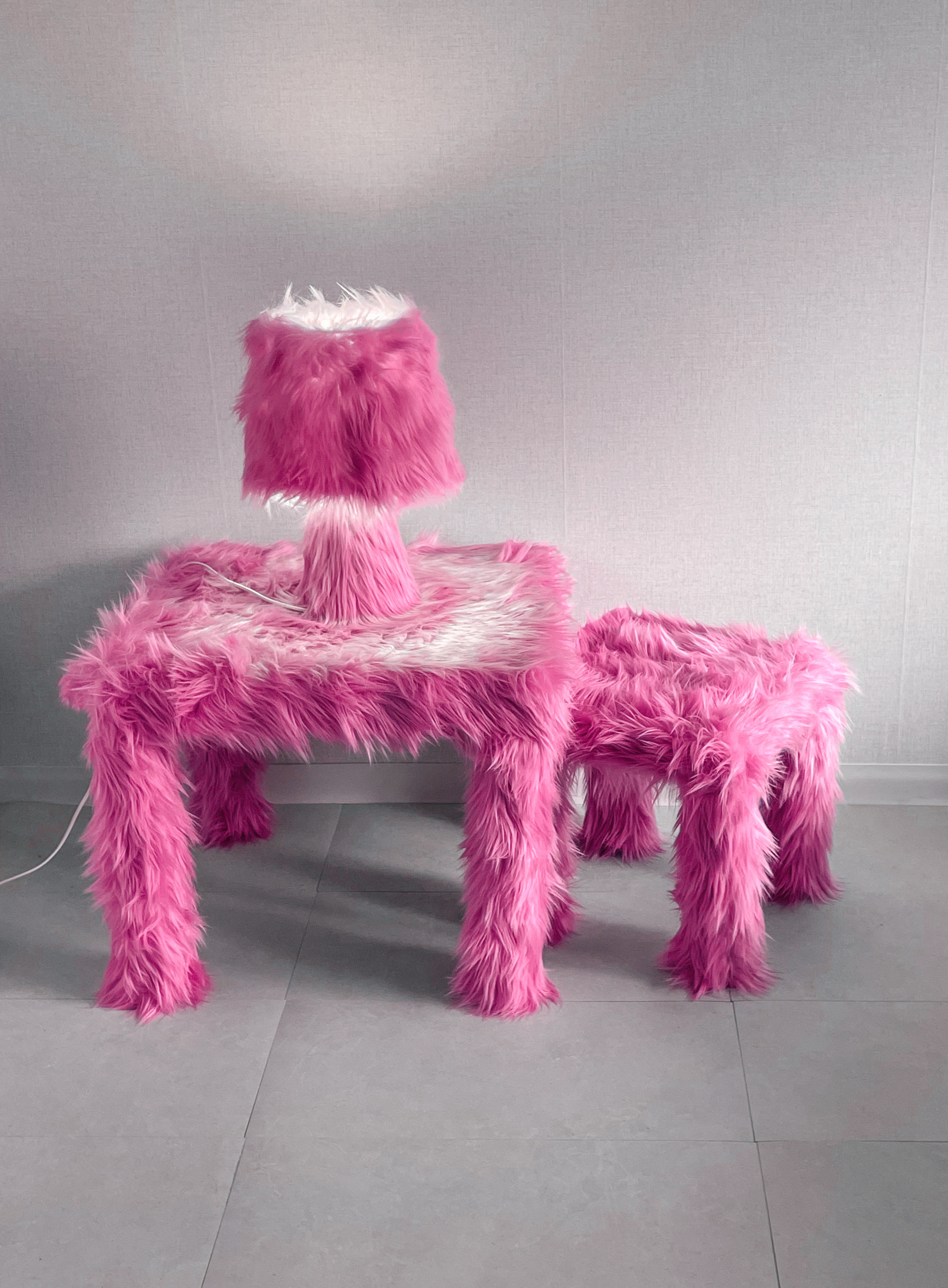 포식스먼스 furry table_pink - 위시버킷