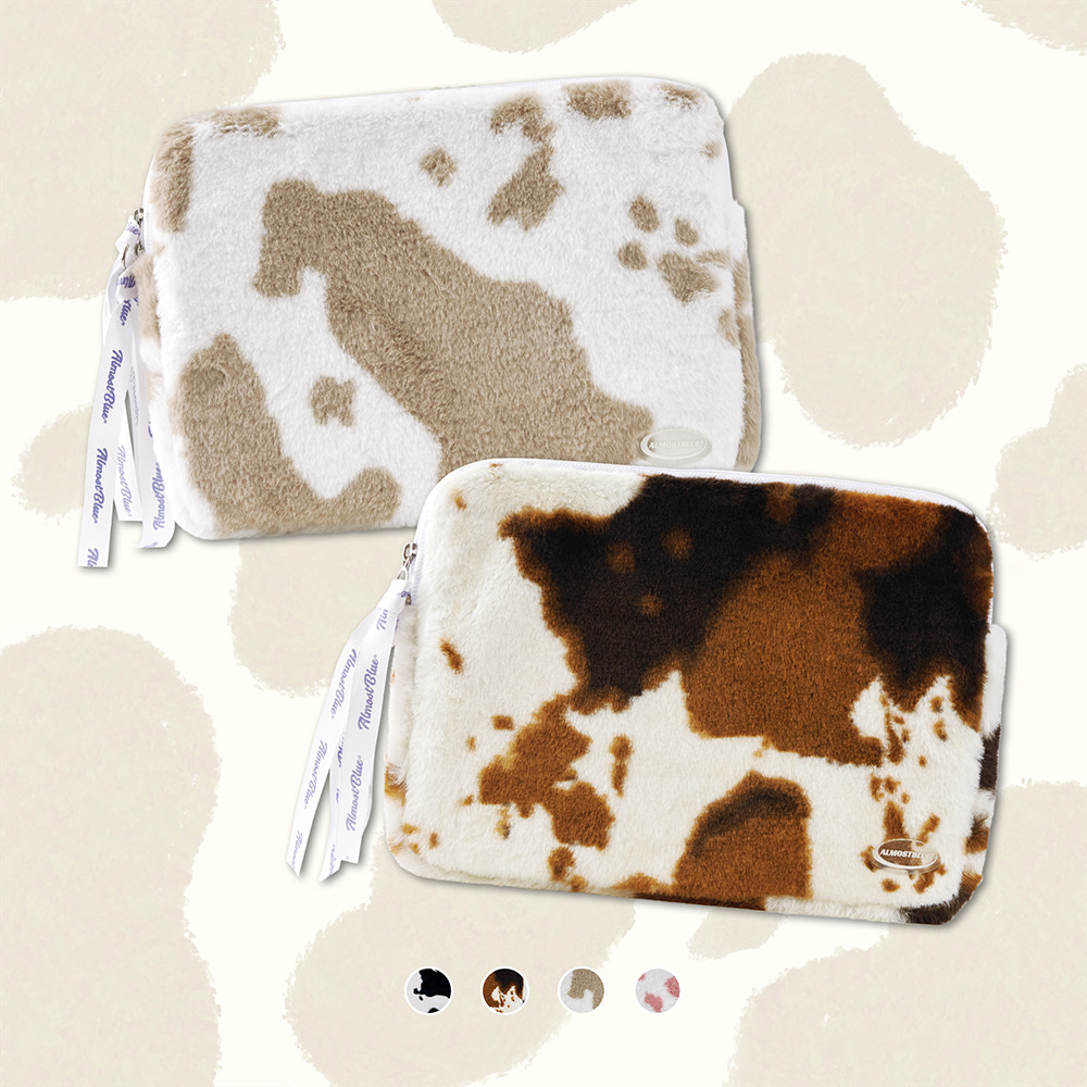 얼모스트블루 FLUFFY COW LAPTOP POUCH 노트북 파우치 아이패드 맥북 13인치 - 위시버킷