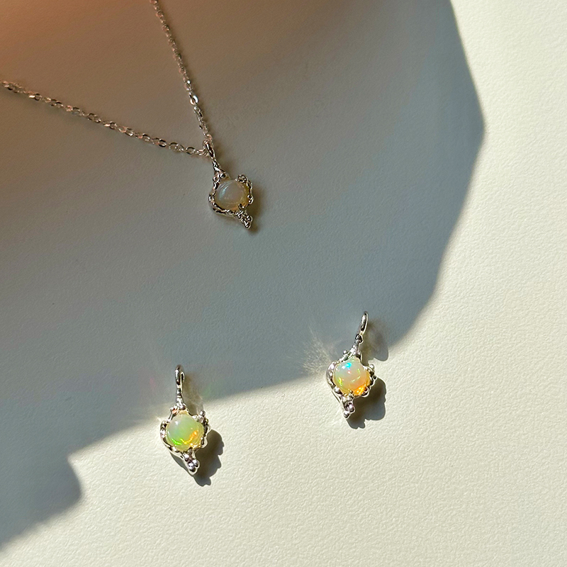 살갗 오팔 목걸이 Opal Necklace - 위시버킷