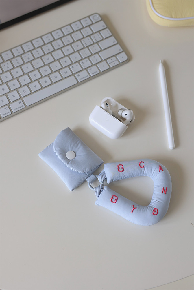 지미하우스 Cloud padding AirPod Case 구름 패딩 에어팟 케이스 - 위시버킷