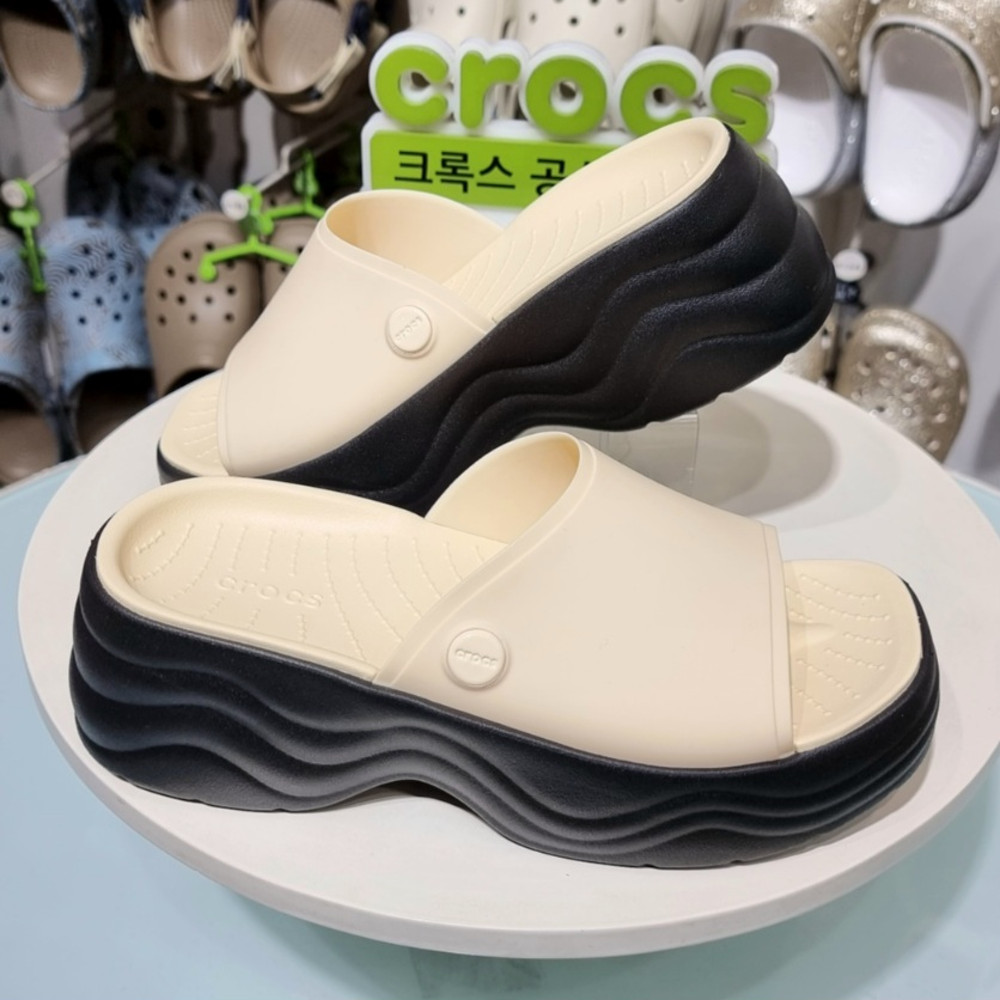 크록스 크록스 스카이라인 슬라이드 208182-1LG 웨지 바닐라 정품100프로 - 위시버킷