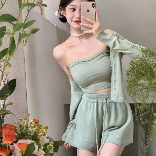 위드포에버 투피스세트여름신상 파스텔 그린 심플 단색 슬림핏 크롭 튜브탑 A라인 하이웨스트 반바지 팬츠 여름 얇은 가디건 셋업 투피스 쓰리피스 세트 봄신상 데이트룩 여친