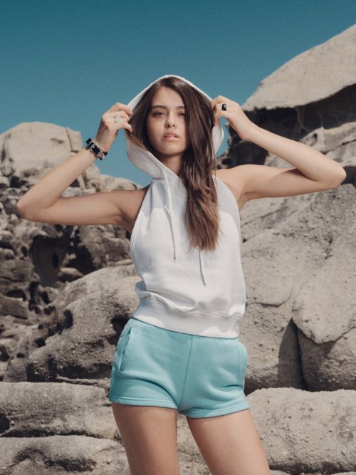 에즈이프캘리 HALTER NECK COLOR HOODIE WHITE - 위시버킷