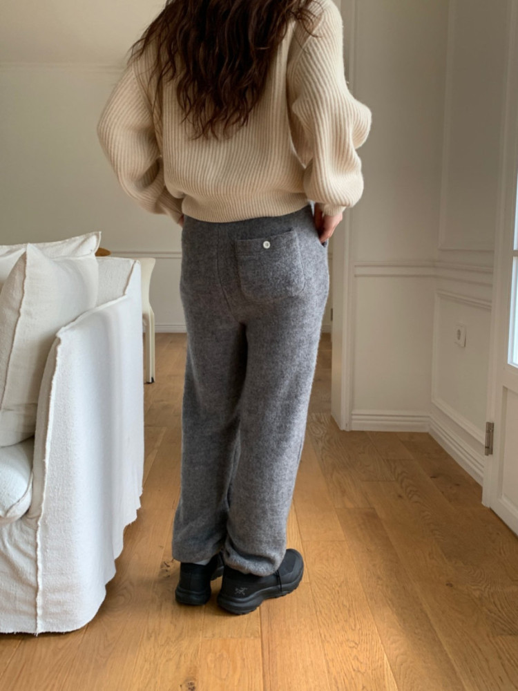 플라넬 [당일] fllanel 플라넬 테디 울 부클 조거 팬츠 (2col) - 위시버킷