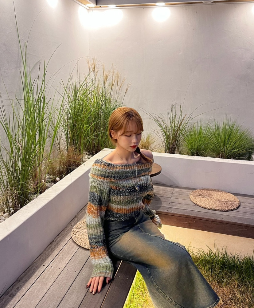 솔루밍 보카시 배색 오프숄더 니트(2col) - 위시버킷