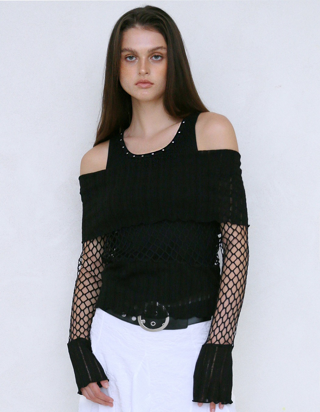폴리수엠 Fishnet Off-Shoulder Top - Black - 위시버킷
