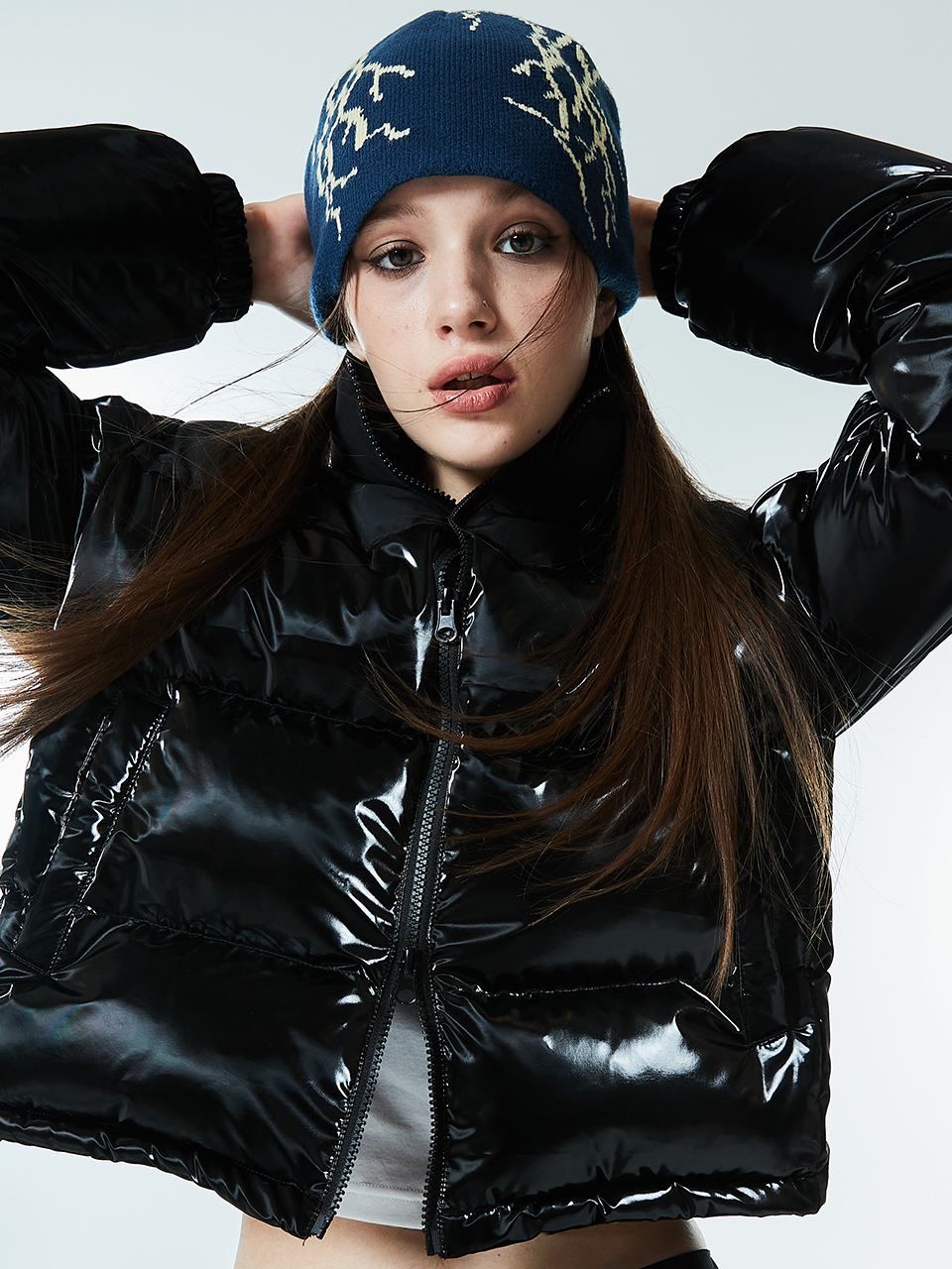 러브이즈트루 AM GLOSSY SHORT PUFFER JACKET(BLACK) - 위시버킷