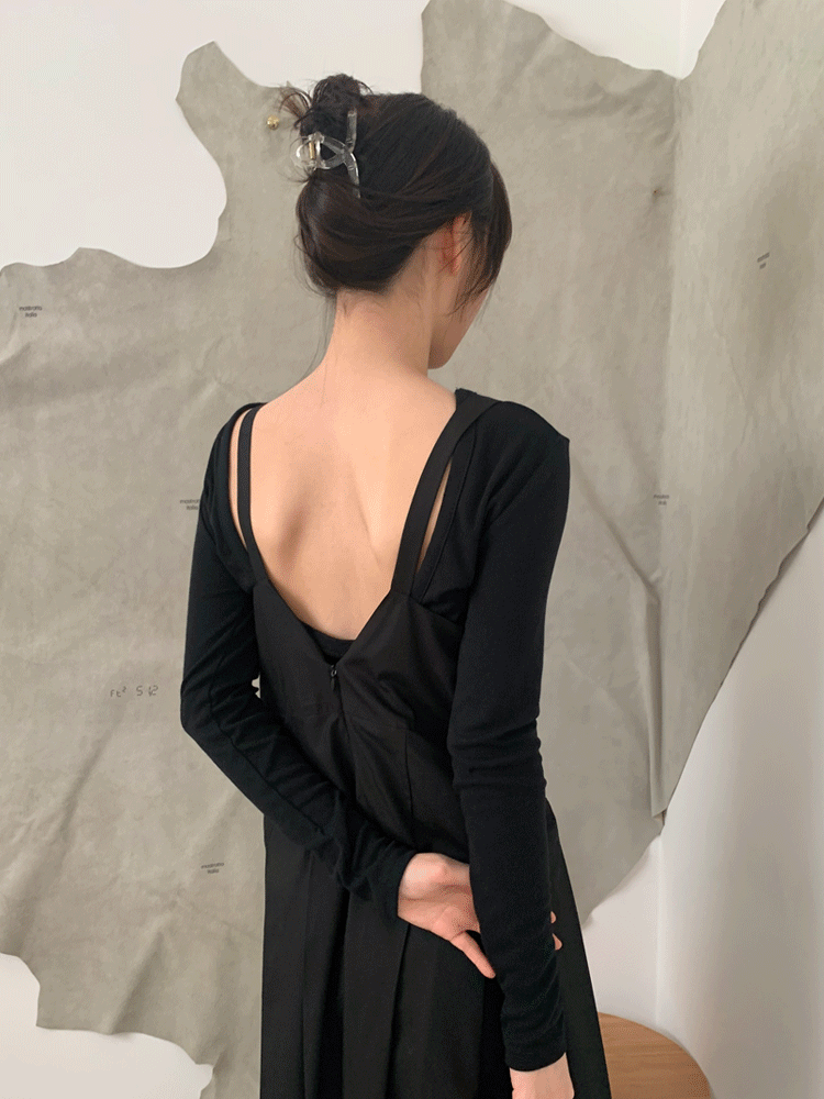 오피르 Deep U neck tee - 위시버킷