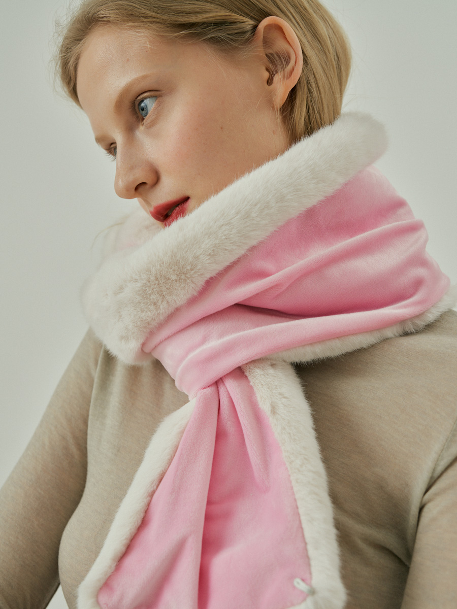 몰리올리 ARIA LONG ECO FUR MUFFLER [IVORY&PINK] - 위시버킷
