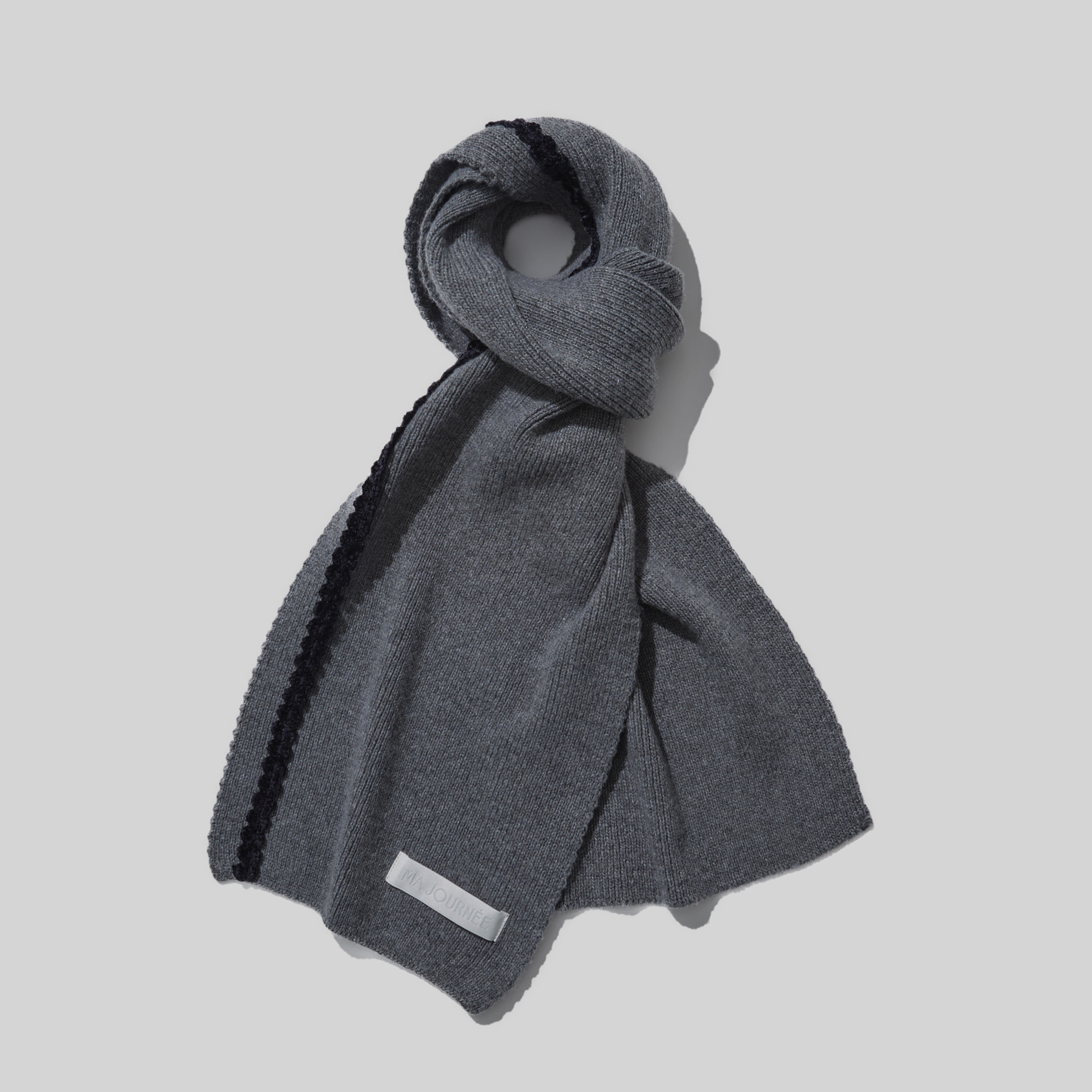 마조네 VELVET LACE MUFFLER_GREY-NAVY - 위시버킷