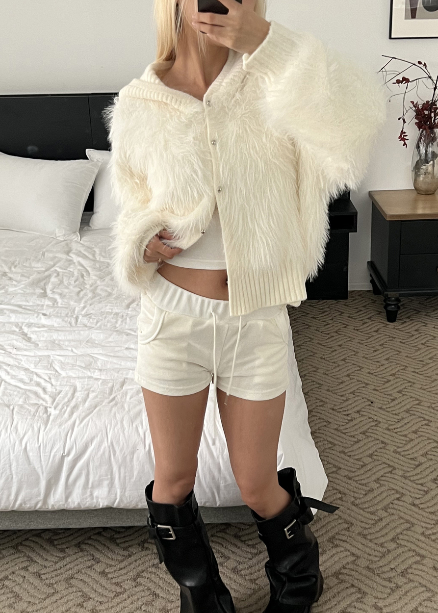 포렌시아 포렌시아 [24FW] 루이스 퍼 가디건 자켓 (2color) - 위시버킷