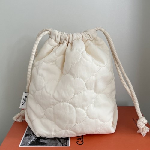 요이아 Quilted cloud pouch [string] - 위시버킷