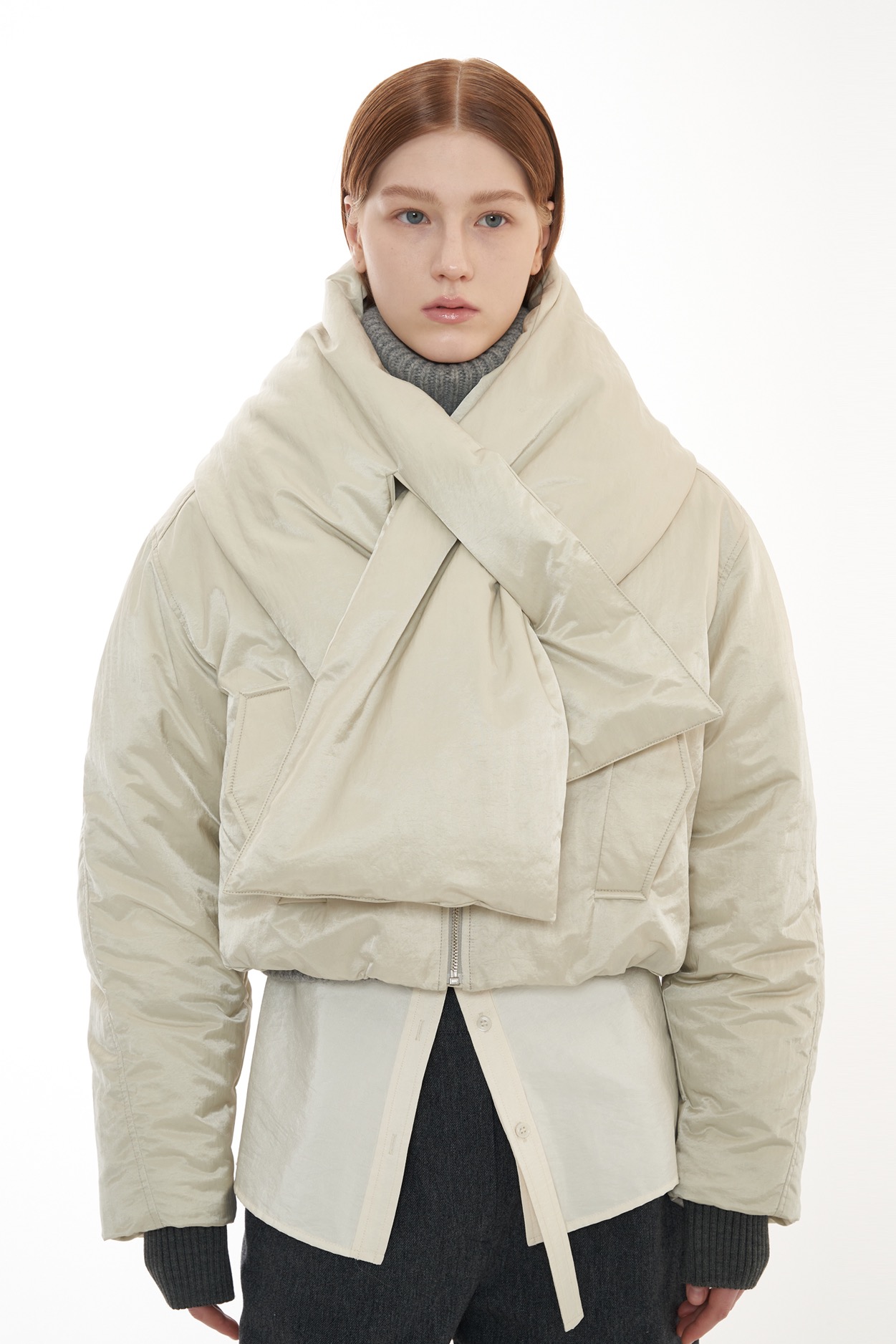무아르보 Cropped Goose down Scarf Jumper_ Light Beige - 위시버킷