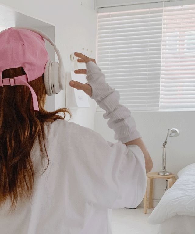 디멘션 [y2k/힙] 데이 핸드 워머 - 3color - 위시버킷