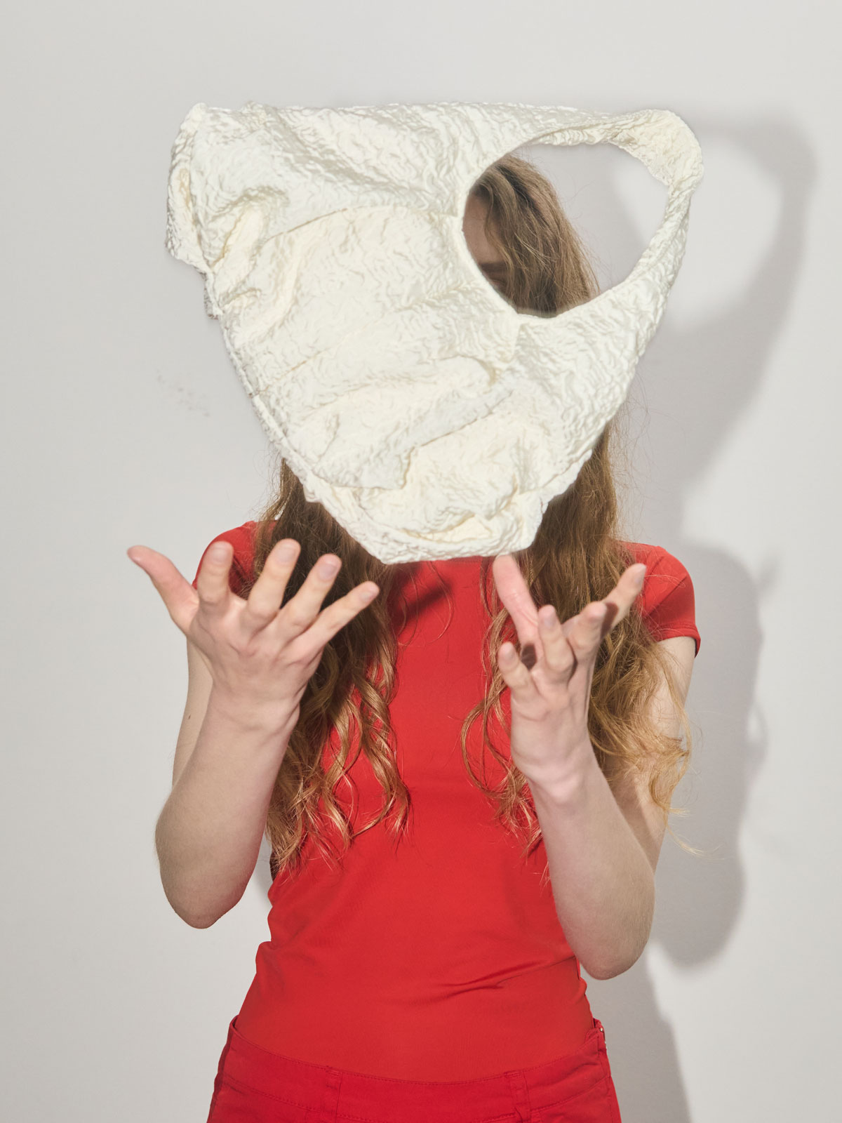 오타이 RUSTLING HAND BAG [WAFFLE IVORY] - 위시버킷