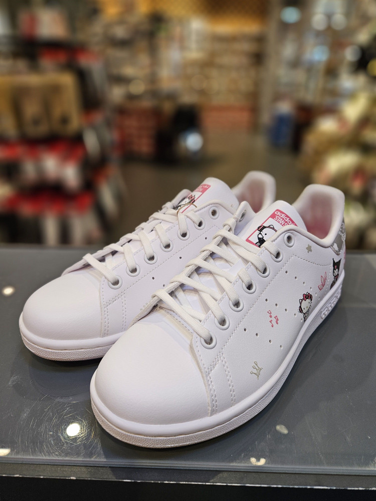 아디다스 아디다스 키즈 운동화 스탠스미스 주니어 산리오 키티 쿠로미 STAN SMITH J IG8407 FTWWHT/CBLACK ...