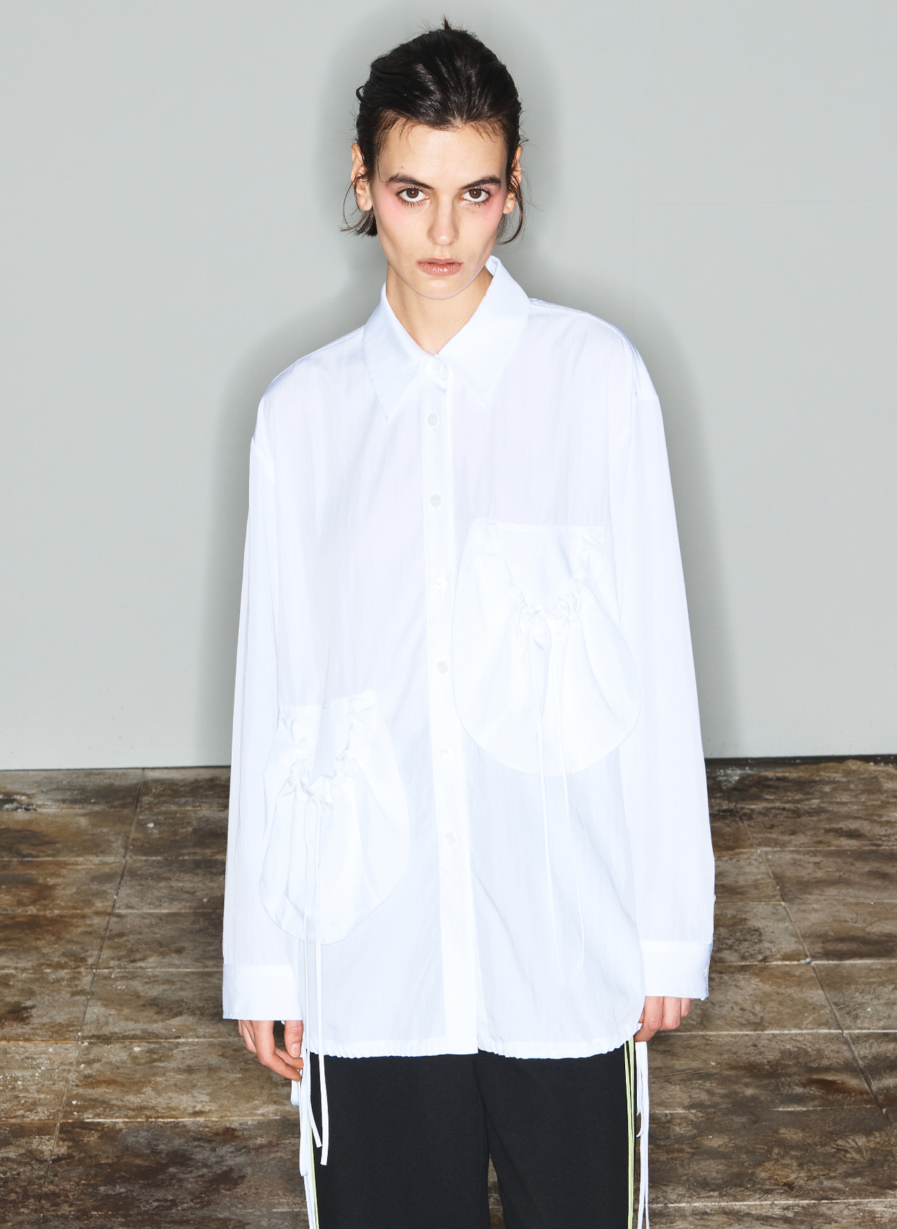 더오픈프로덕트 PATCH POCKET SHIRT, WHITE - 위시버킷