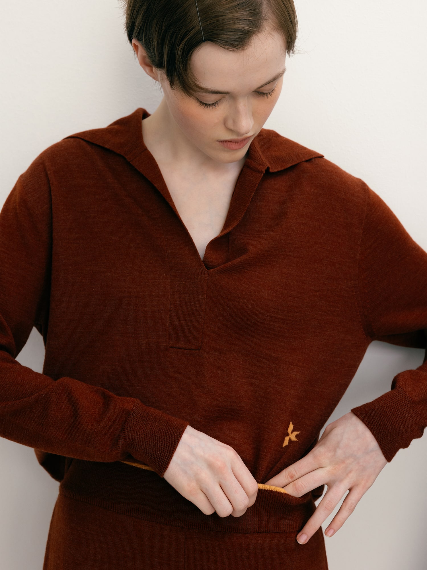 코텔로 Wool Blended V-neck Open Collar Pullover - Brick Brown - 위시버킷