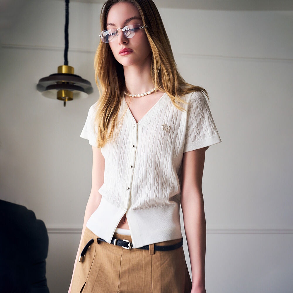 제너럴아이디어 WOMAN 텐셀 브이넥 케이블 가디건 [WHITE] / WBD2L43545 - 위시버킷