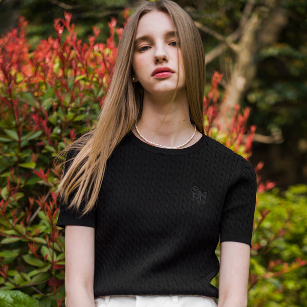 제너럴아이디어 WOMAN GNRL 케이블 하프 니트 [BLACK] / WBC2L05541 - 위시버킷