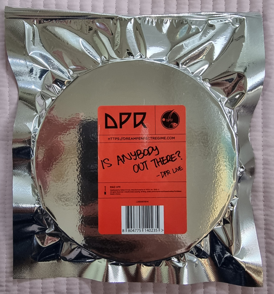 디피알 라이브 [미개봉CD/진공포장완벽] DPR LIVE - 정규 1집 IS ANYBODY OUT THERE (USB포함) - 위시버킷