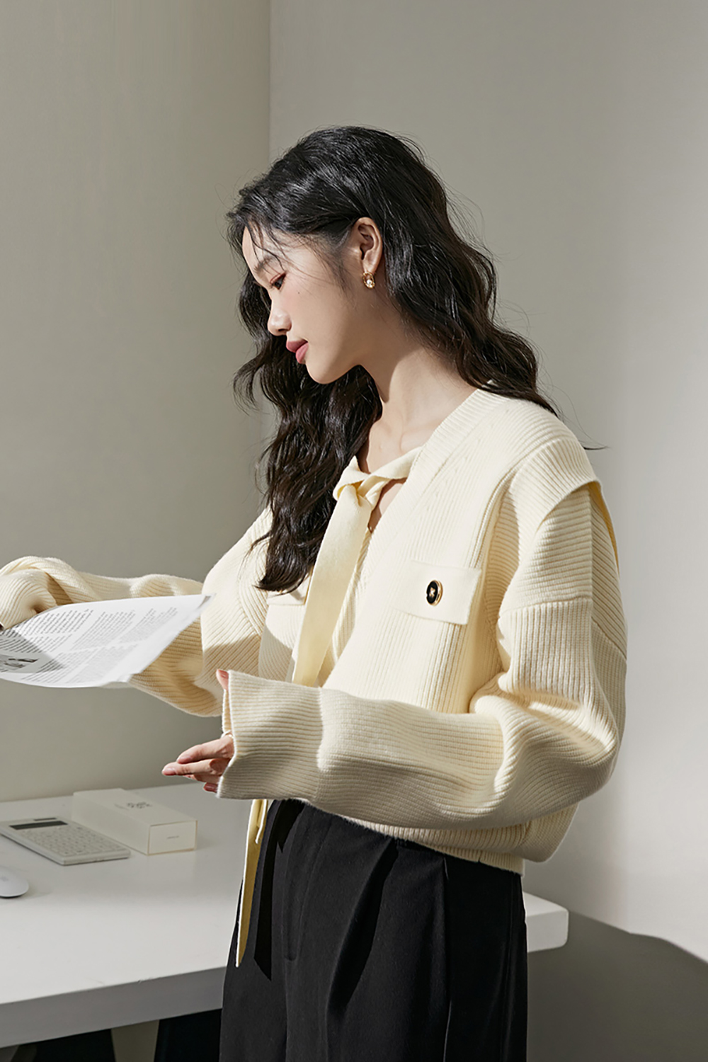 쿠오세 Gentle apricot fake two-piece short sweater streamer knitted ...