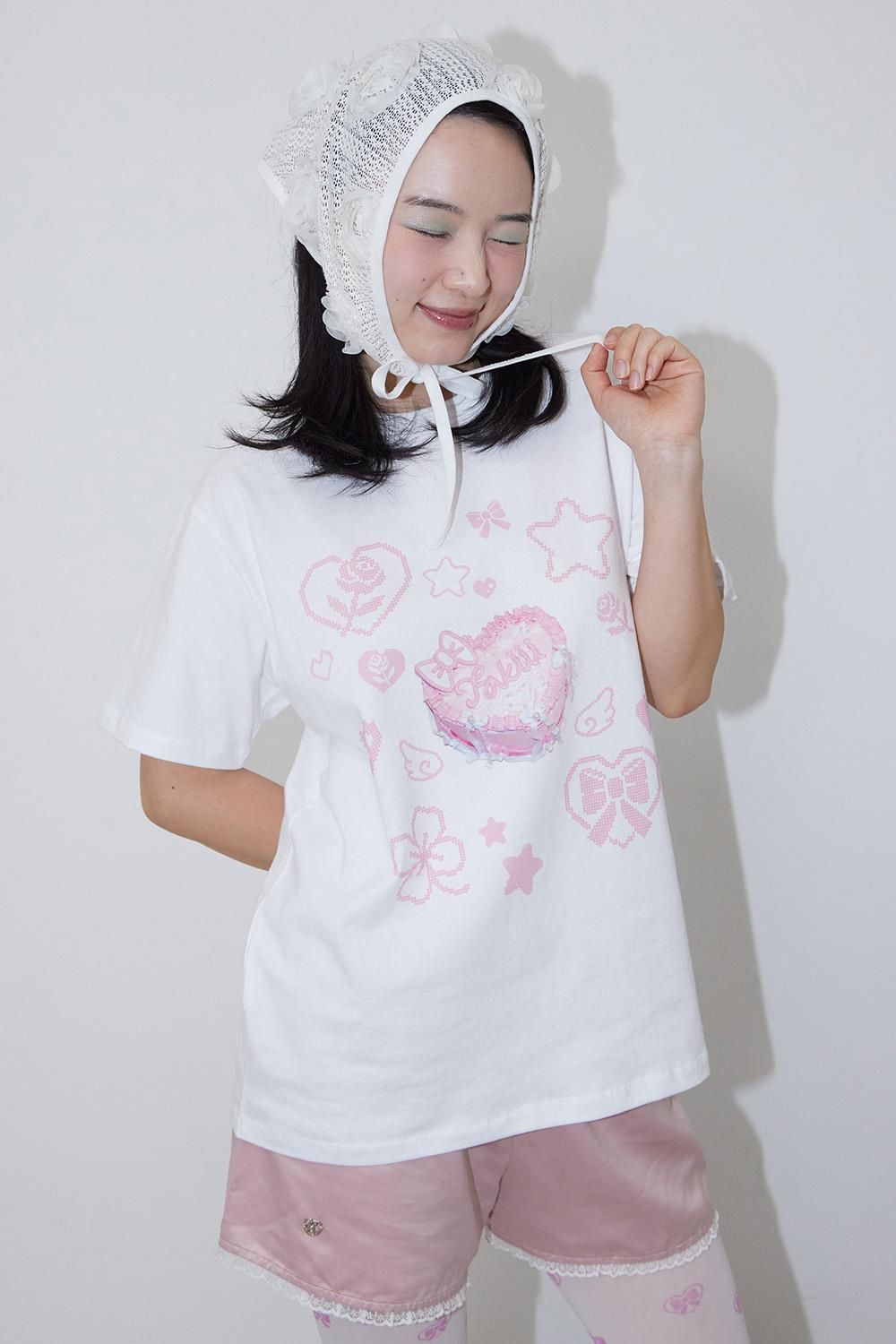 페이키 [FAKIII] Pink Heart Cake Pixel T-shirt_WHITE - 위시버킷
