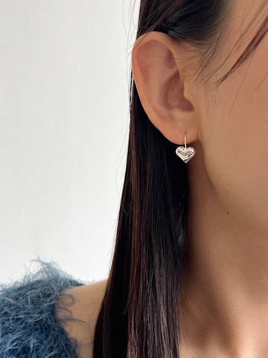 지지 GEEGEE [단독][silver925] mini heart hook earring (2color) - 위시버킷