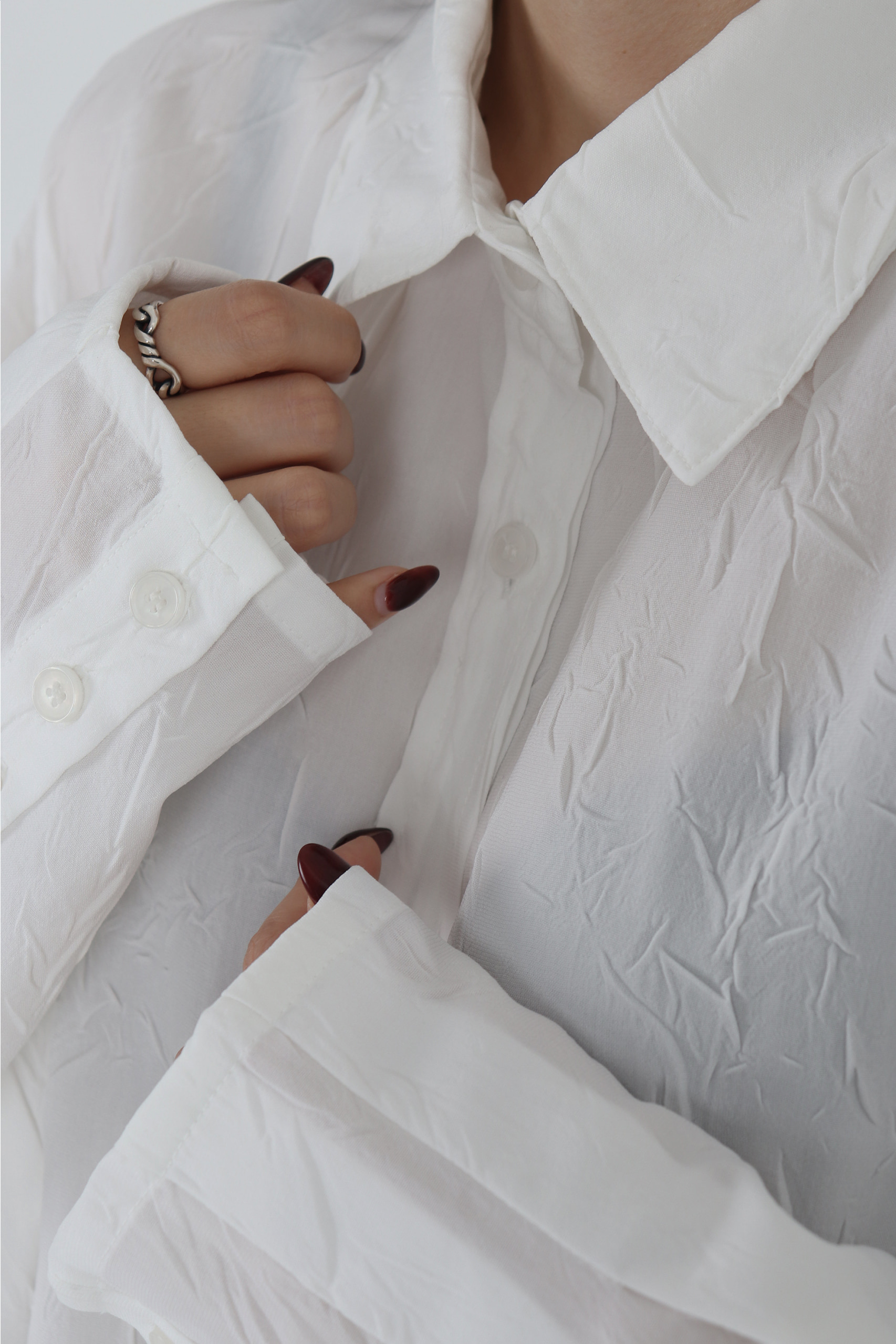 트리밍버드 Daddy Fit Shirts [ Crease White ] - 위시버킷