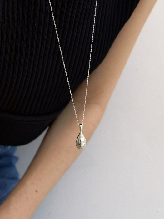 모먼모먼 WATER DROP LONG NECKLACE-002 - 위시버킷