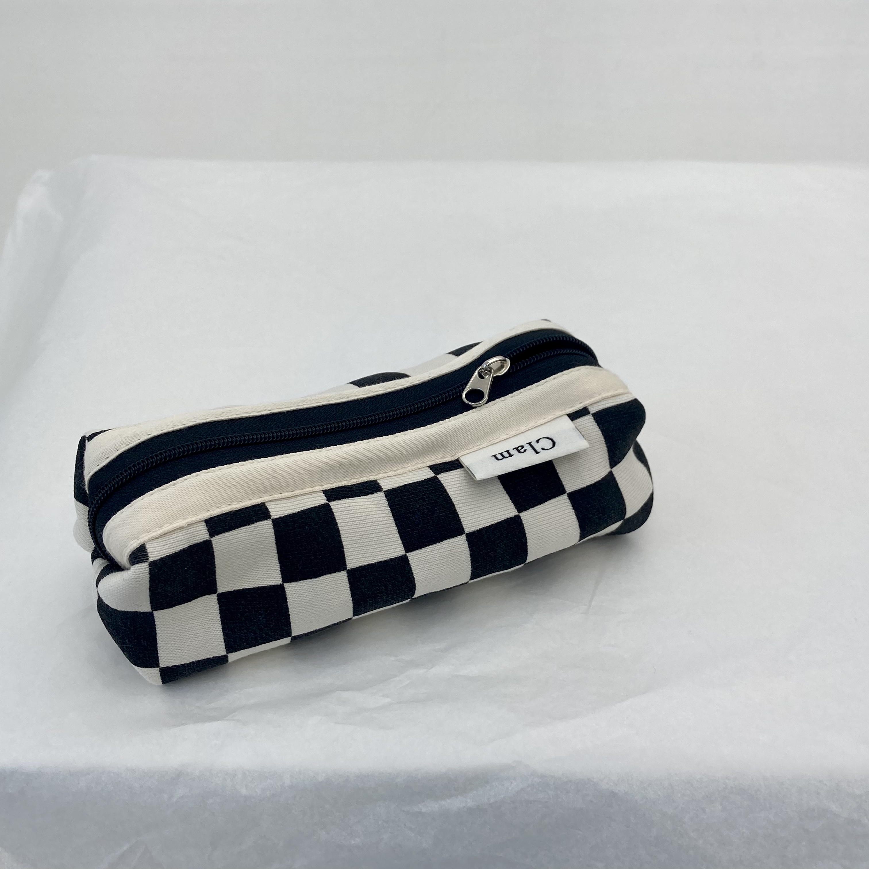 클램 Clam round pencilcase _ Checker board - 위시버킷