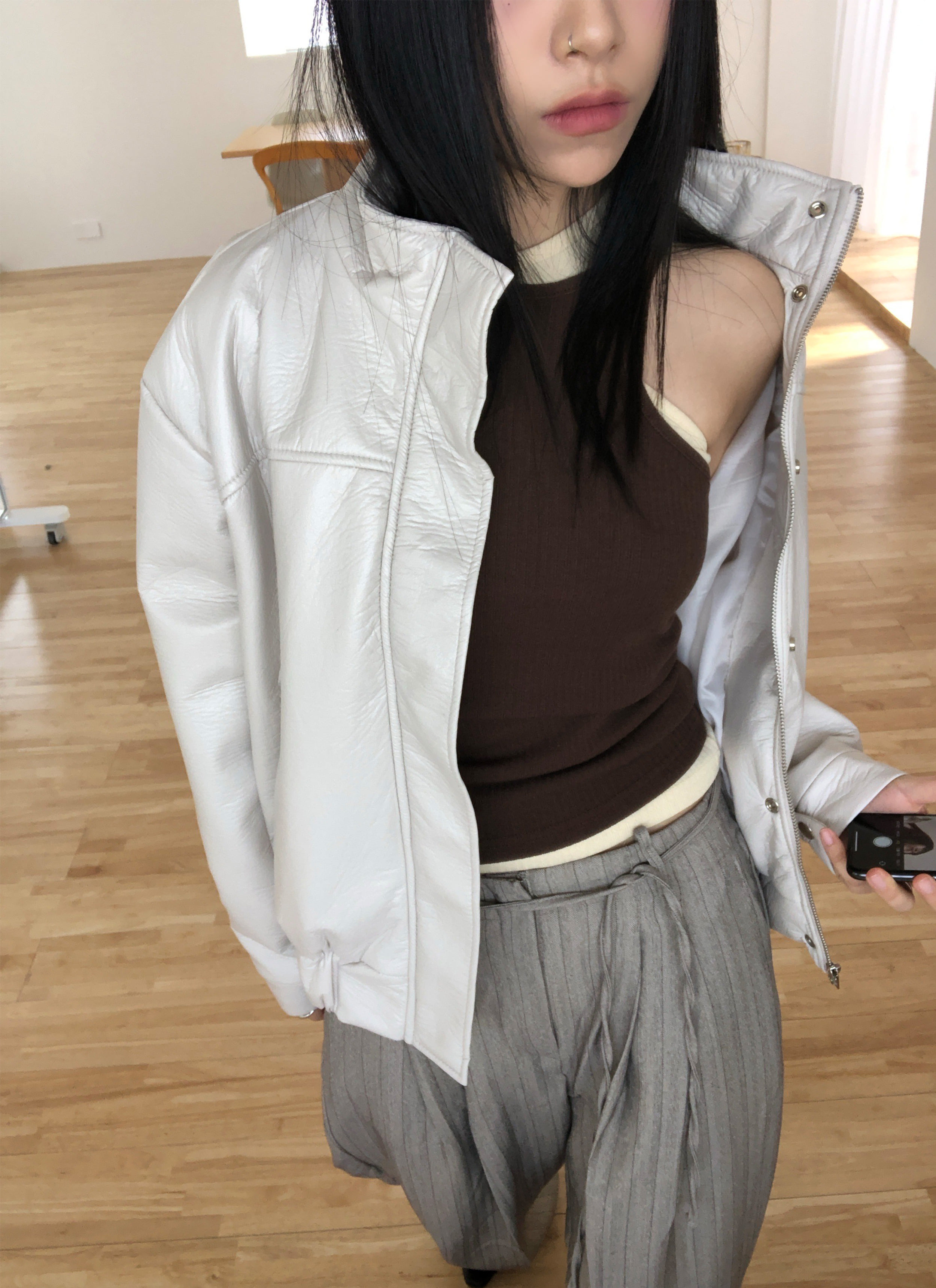 이이알하우스 Own leather jumper (2C) - 위시버킷