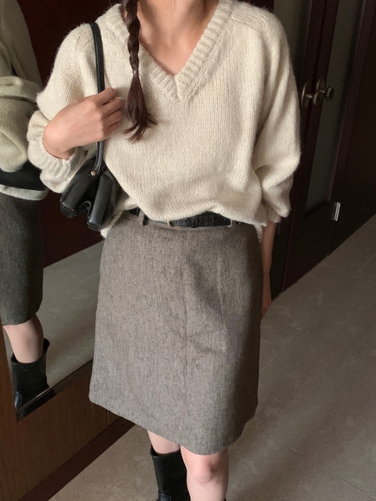 유이르무이 로안 모헤어 새들 브이넥 니트 5color - 위시버킷