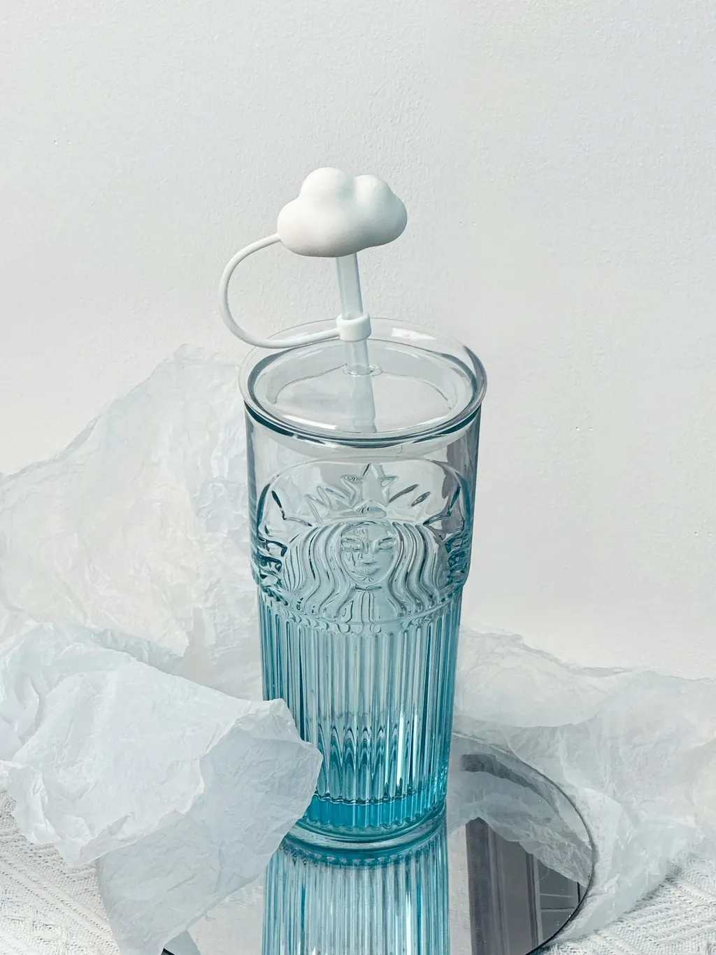 스타벅스 스타벅스 중국 2023 공홈 썸머MD 구름 빨대토퍼 스카이 블루 그라데이션 글라스 컵 550ml 콜드컵 | 상품 상세 | 크로켓 - 위시버킷