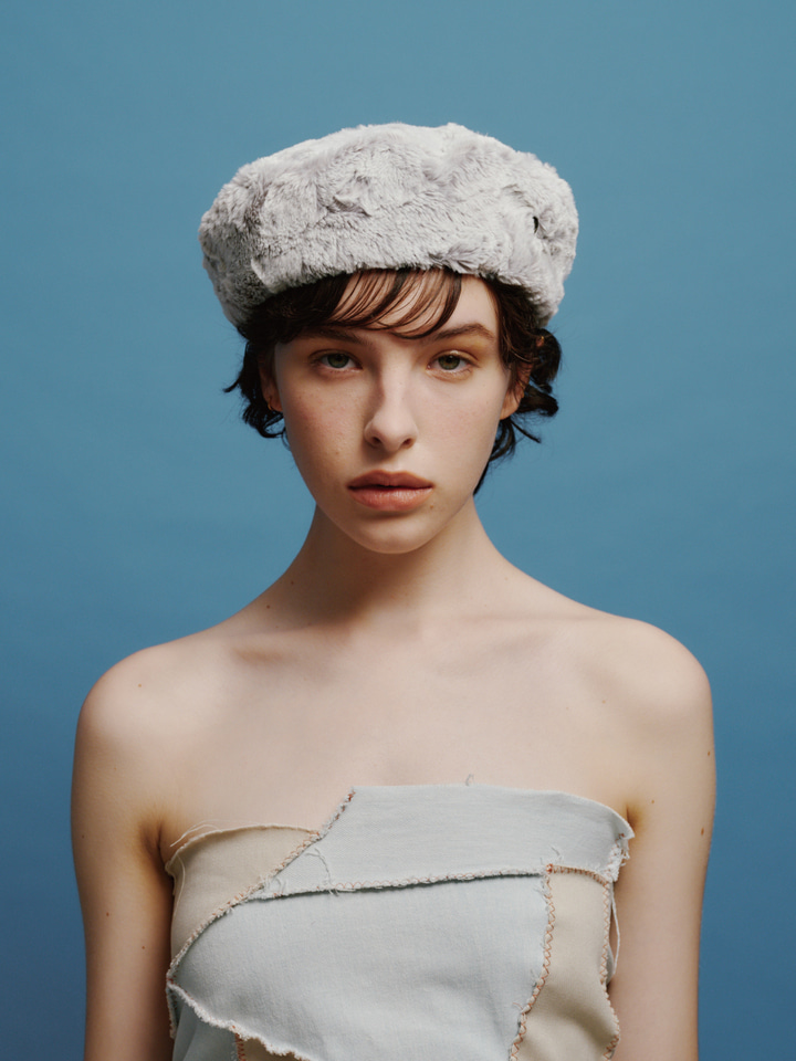 포에지담 [Life PORTRAIT] Fur Ines beret in misty grey - 위시버킷
