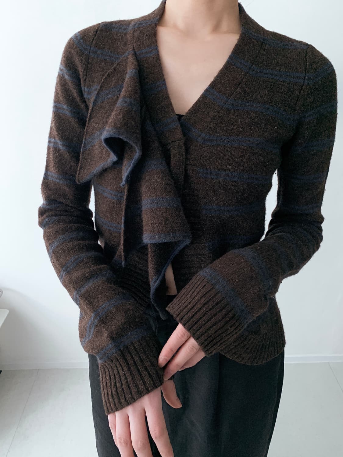 마크제이콥스 Ruffle Wool Cardigan | 후루츠패밀리 - 위시버킷