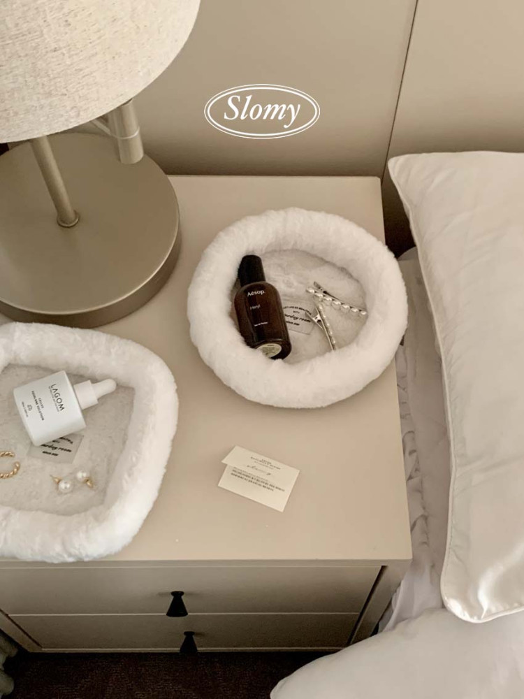 세러데이룸 [Slomy자체제작]보들보들 러블리 인조 양털 인테리어 트레이 2types - 위시버킷