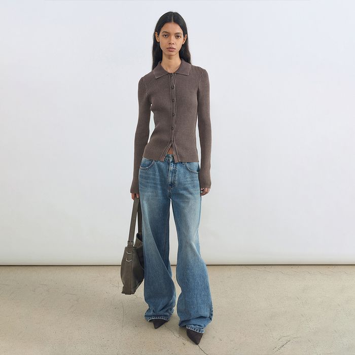 인사일런스 우먼 [CALIK] 로우 웨이스트 와이드 진 BLUE - 위시버킷