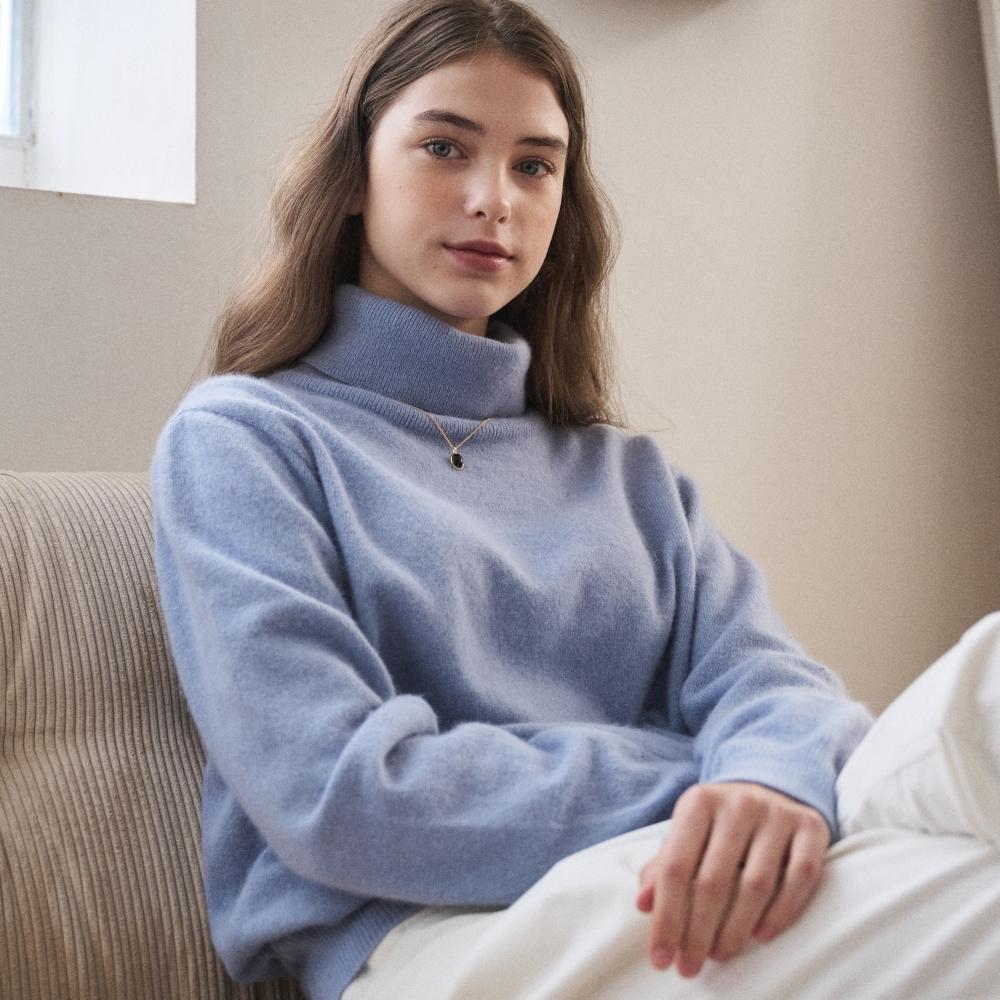 코일리 BASIC TURTLENECK KNIT_POWDER BLUE - 위시버킷
