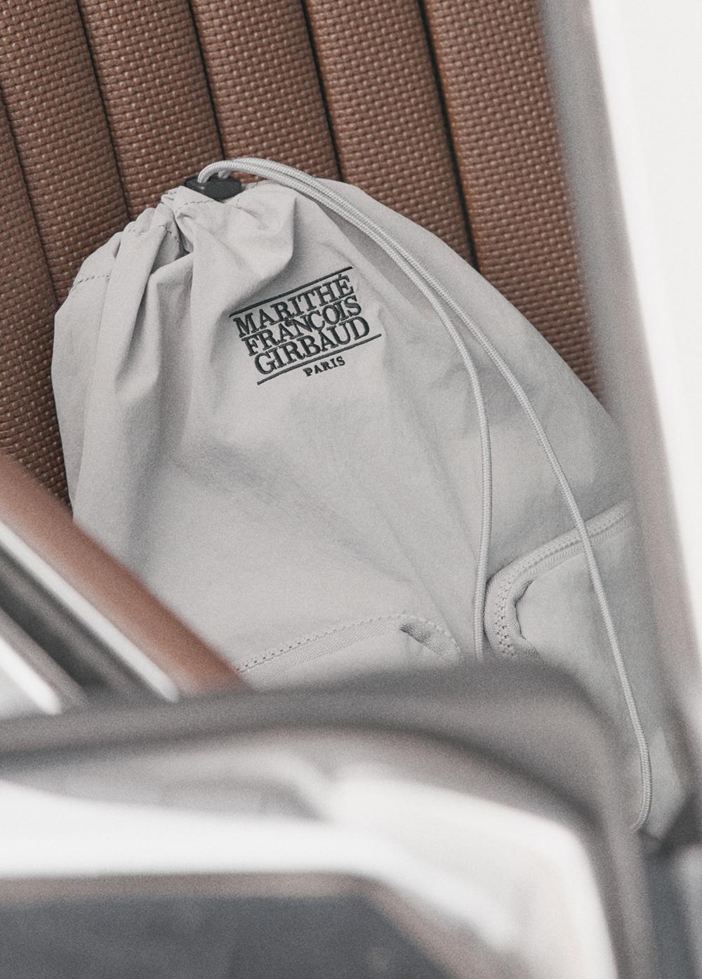 마리떼 CLASSIC LOGO STRING BACKPACK light gray - 위시버킷