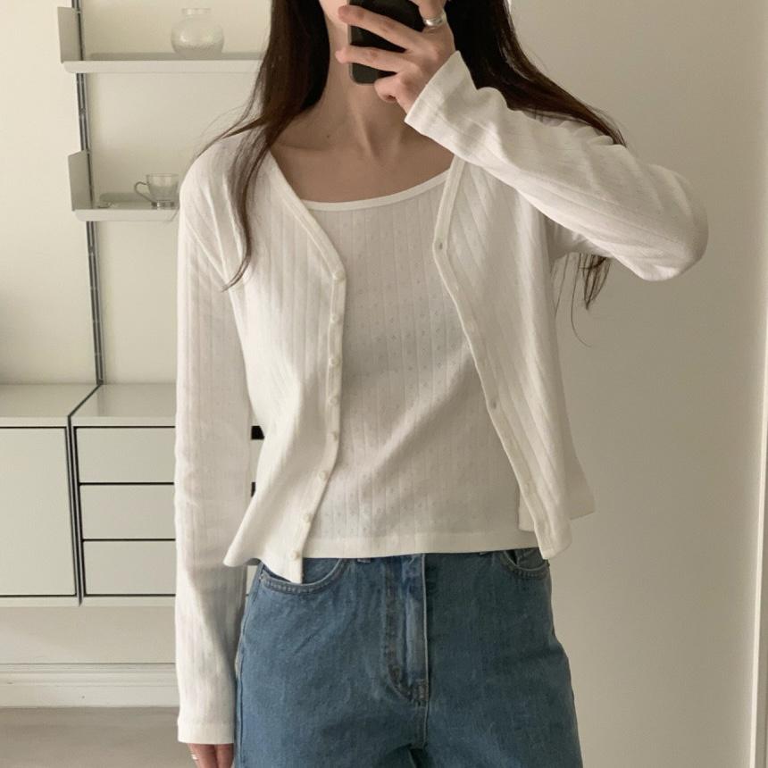 릴썸 릴썸 플라넬 아일렛 슬리브리스 펀칭 코튼 나시 티셔츠 2col fllanel - 위시버킷