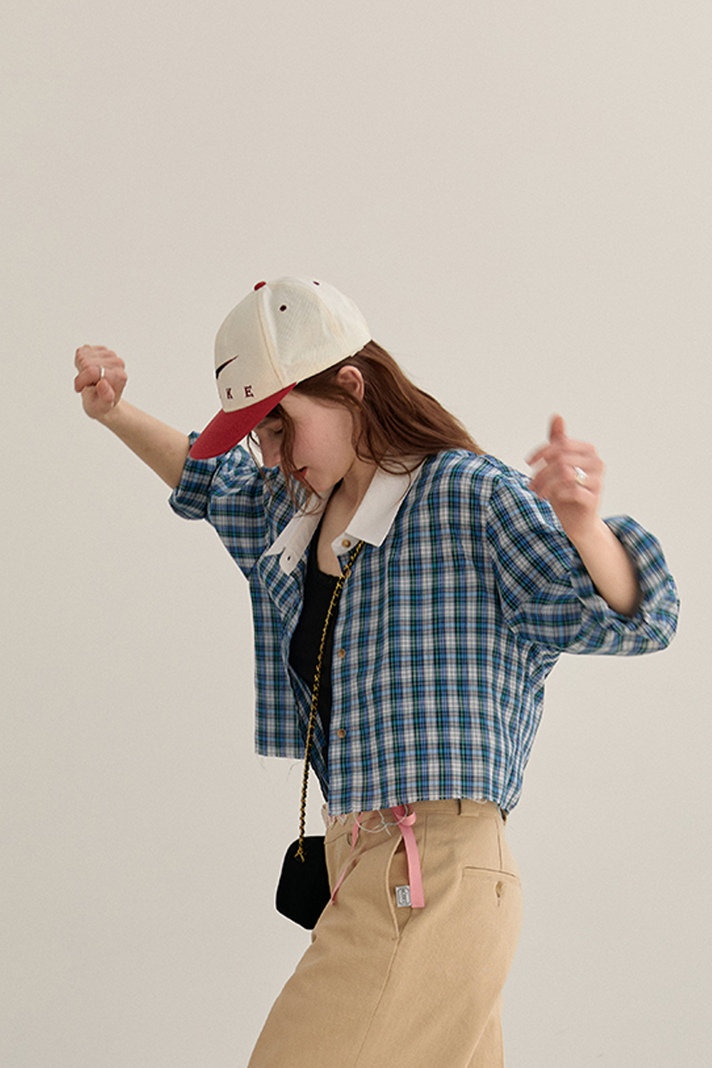 모데스트무드 TOM CHECK CROP SHIRT - 위시버킷