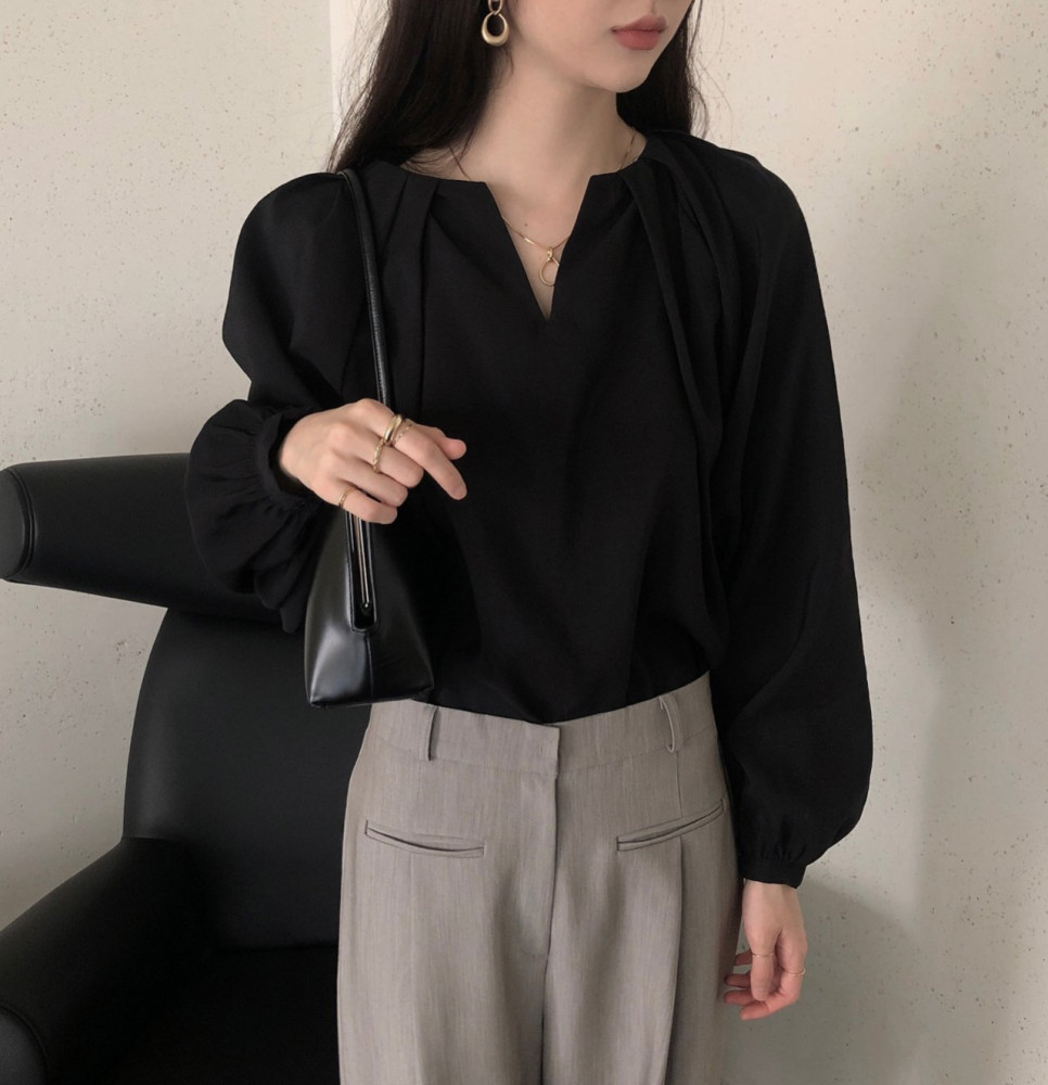 오르떼나인 OVERCLASSIC 오버클래식 보울 핀턱 블라우스 bl (2 Color) - 위시버킷