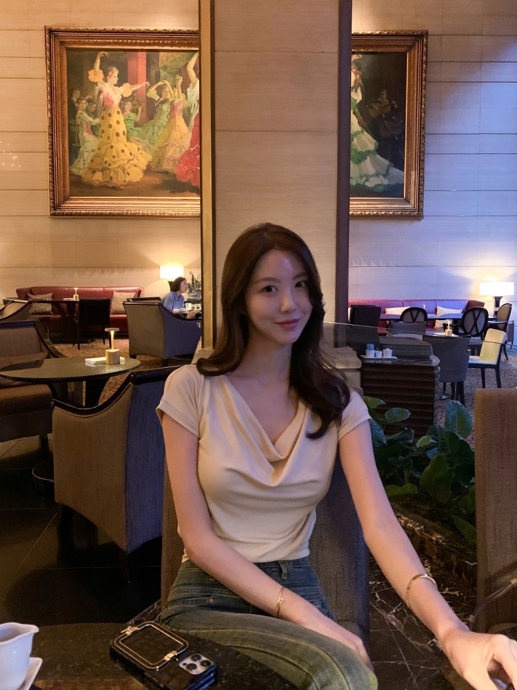 드샤르에 허리 잘록 핏 / 펄 훌 언발 보트넥 캡소매 티셔츠 3col - 위시버킷