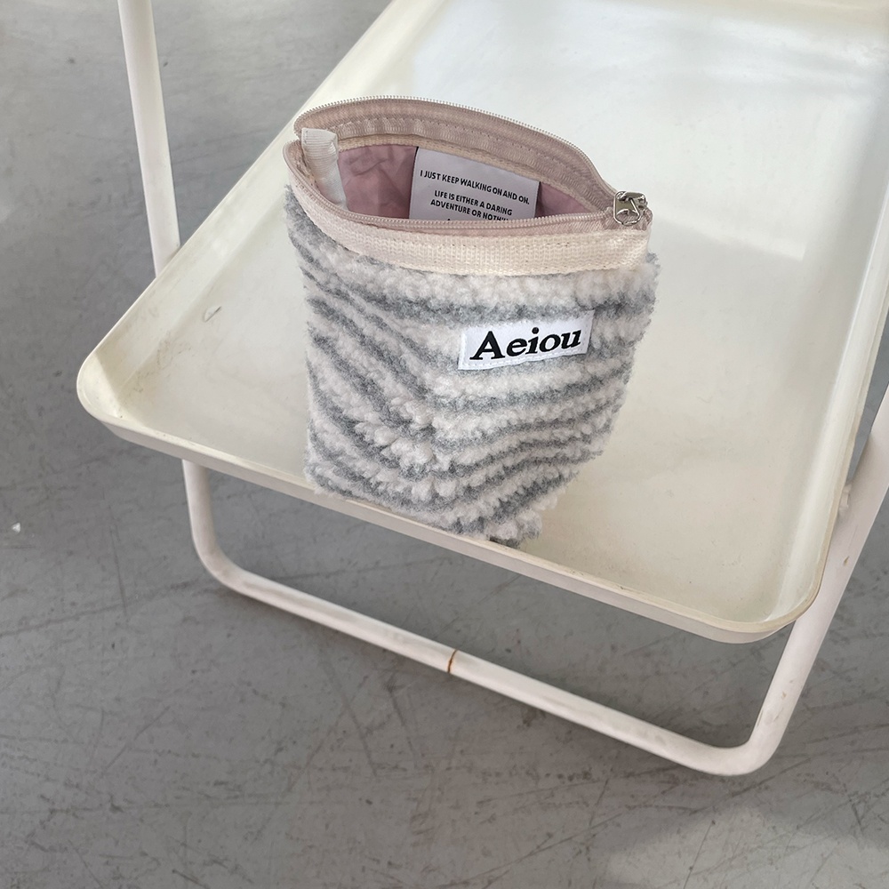 아에이오우 Aeiou Basic Pouch (M size) Fur Tabby Gray - 위시버킷