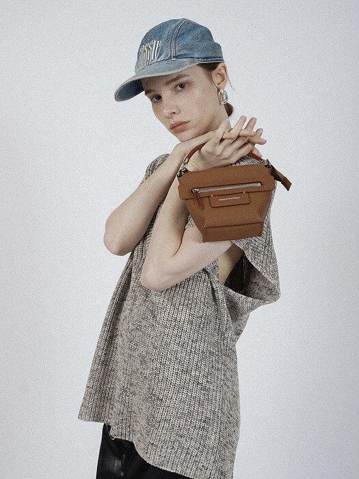 던 팩토리 KIKI SMALL TAN 키키백 스몰 탄 - 위시버킷