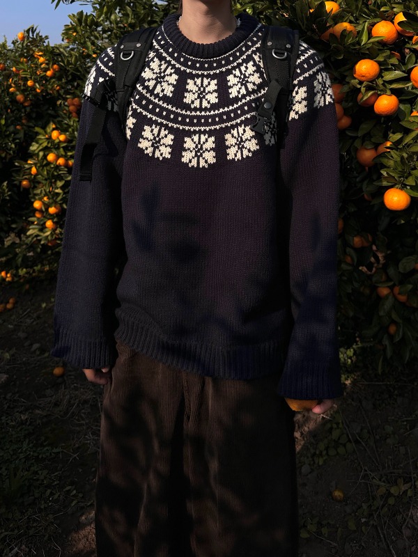 디서먼트 노르딕 라운드 눈꽃 니트 2C - 위시버킷