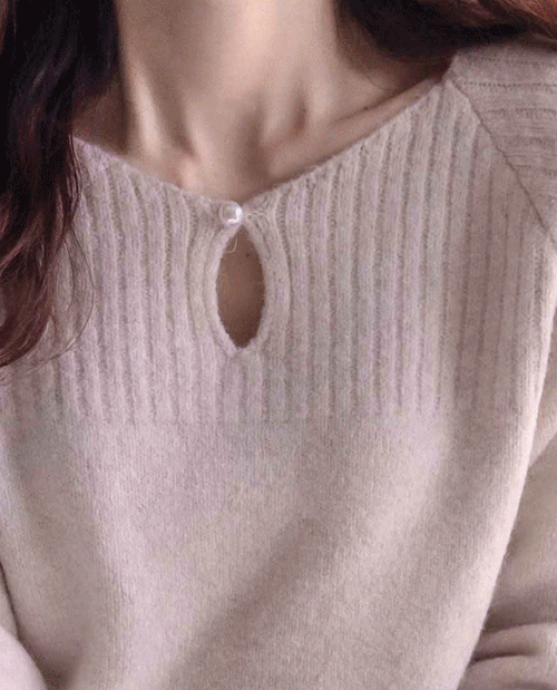 리린 [인기상품 7%세일][LABEL] 클레츠 진주버튼 포인트 부드러운 슈패턴 울니트[size:F(55~66)] - 위시버킷